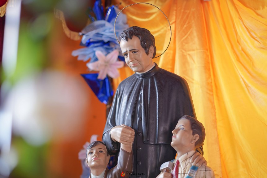 Don Bosco listo para recibir a sus devotos. – Parroquia El Espíritu Santo